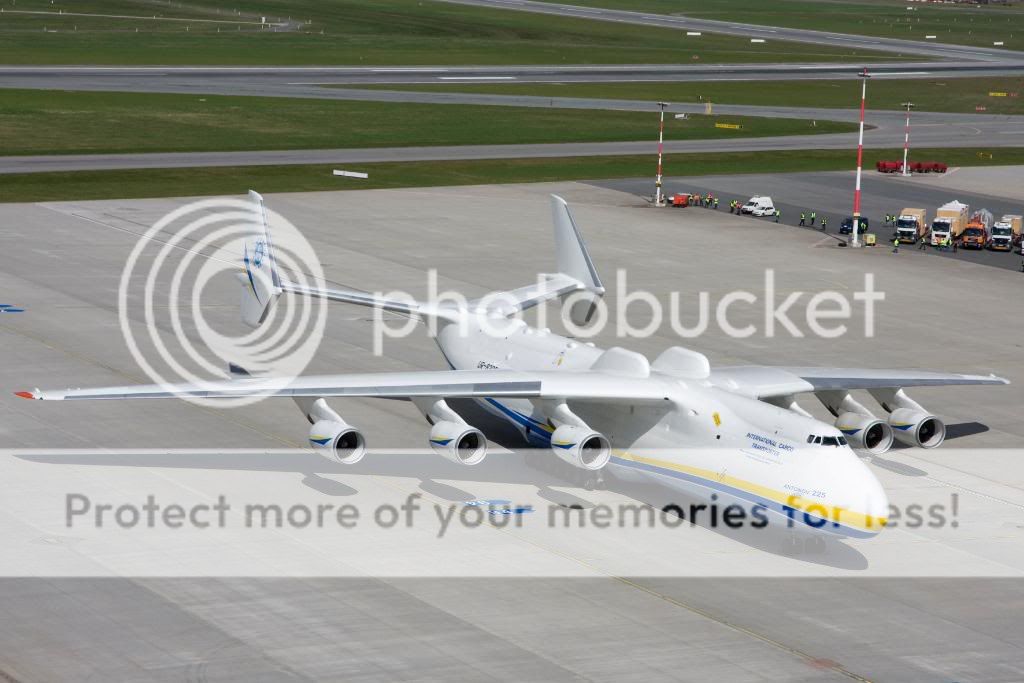 AN-225 at Hamburg / EDDH - UK Airshow Review Forums