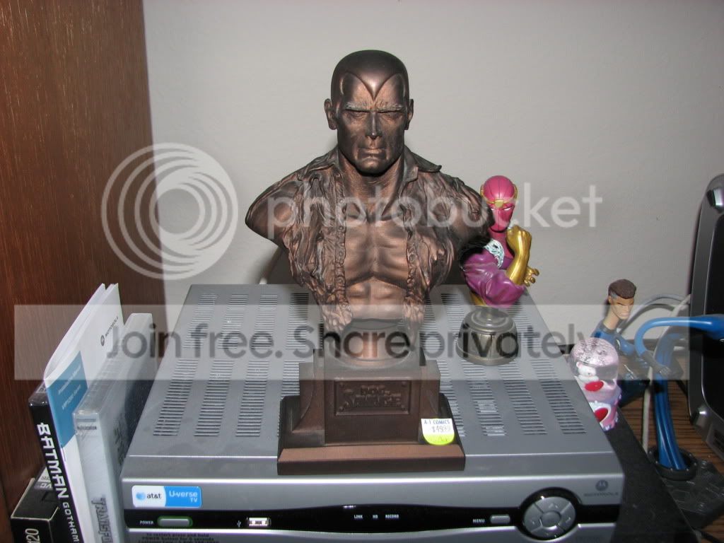 Graphitti Designs Doc Savage bust - Statue Forum